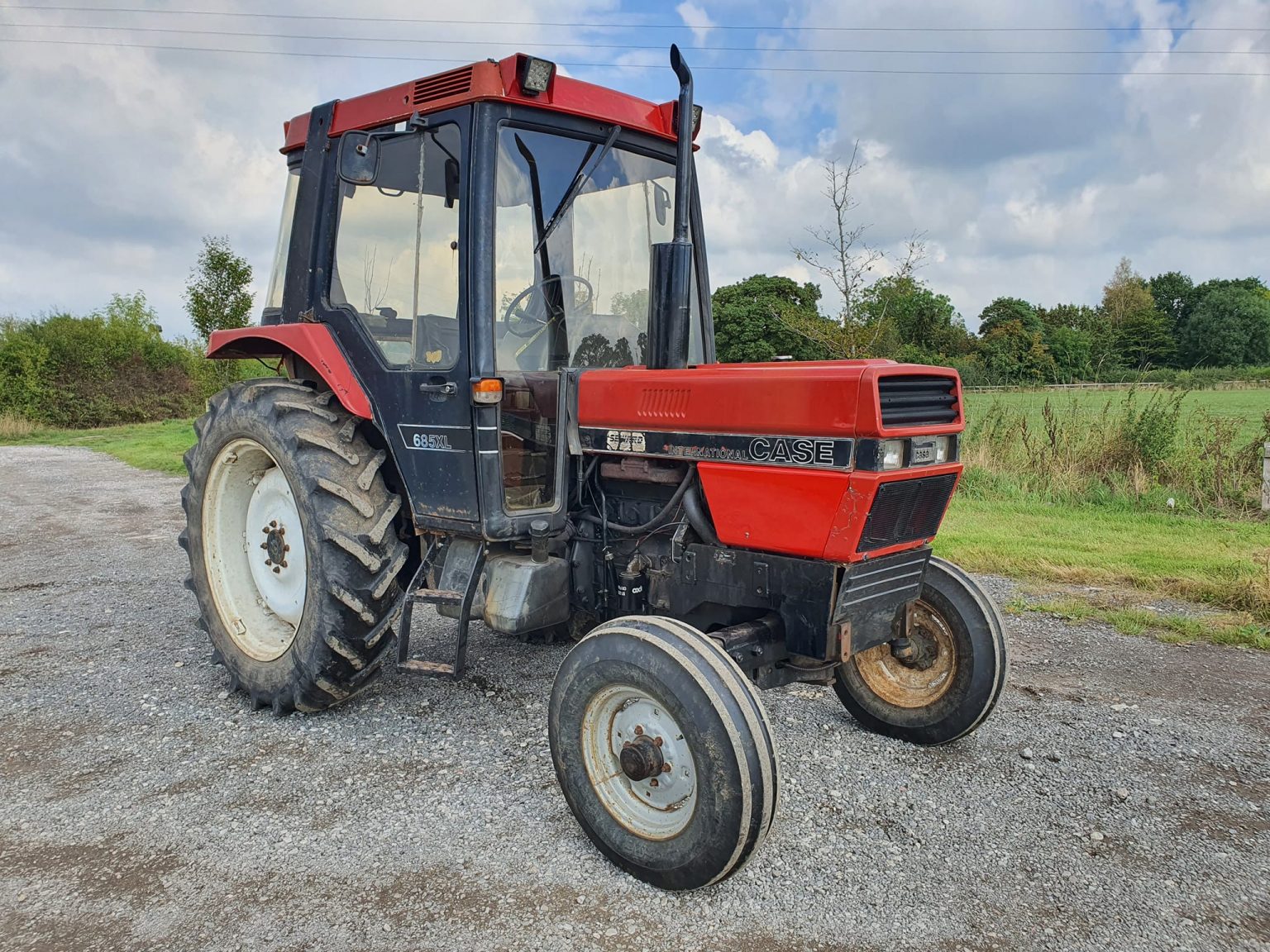 Case tractor 685xl - Ellwood farm machinery