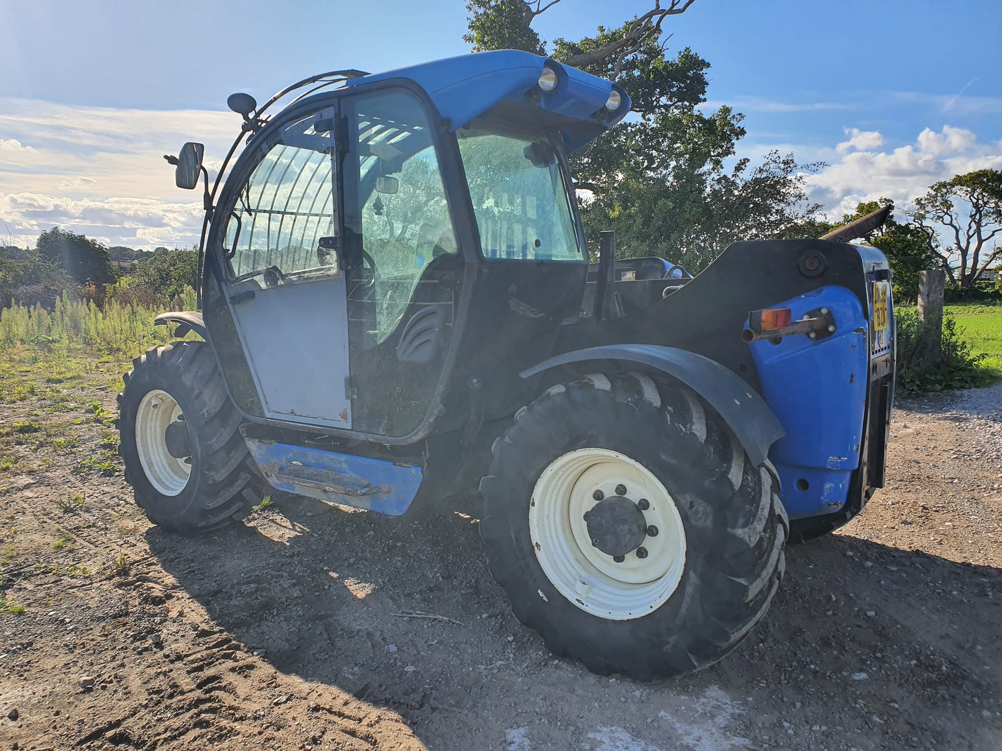 New Holland telehandler - Ellwood farm machinery