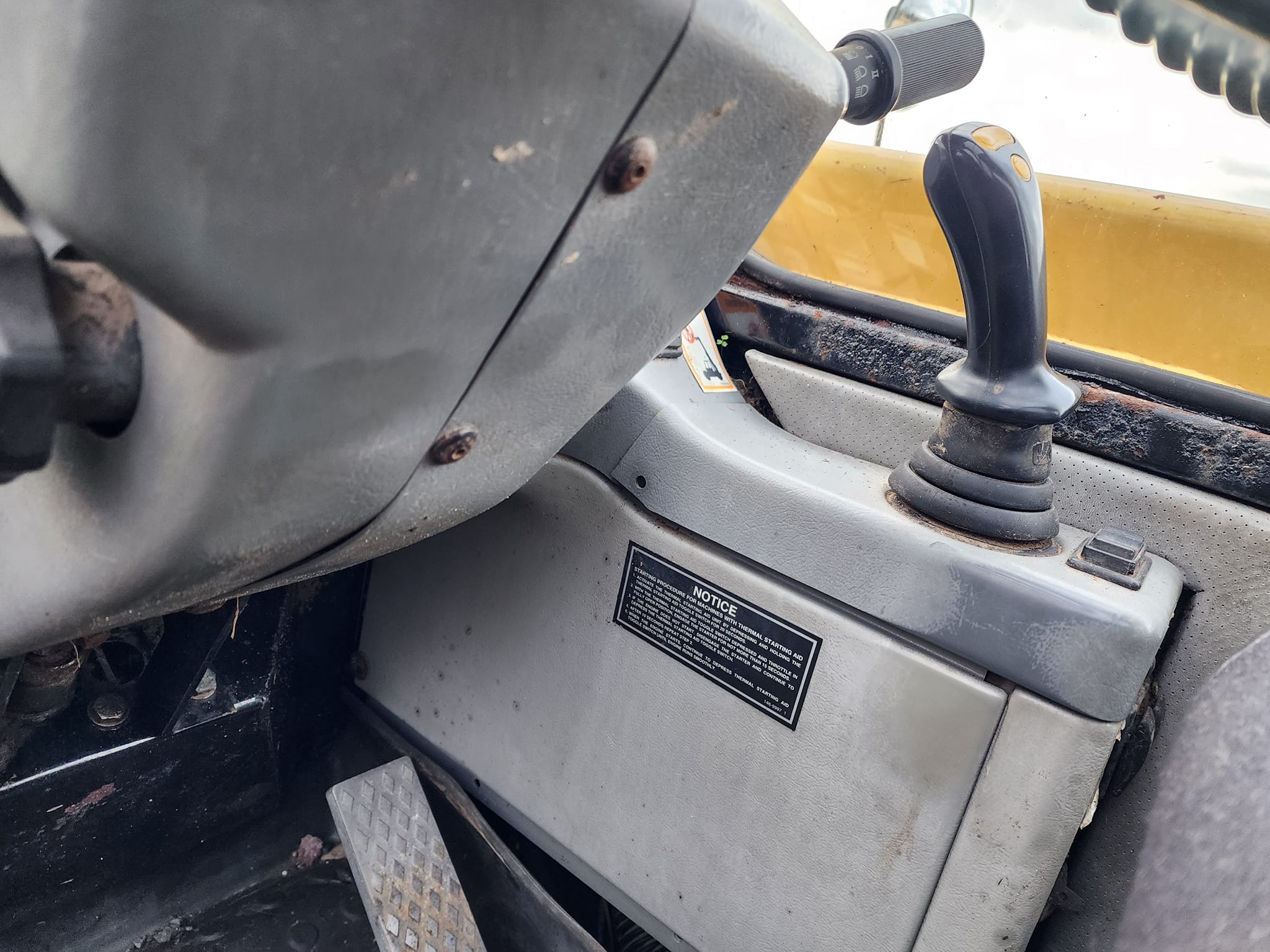 Cat agri spec telehandler - Ellwood farm machinery