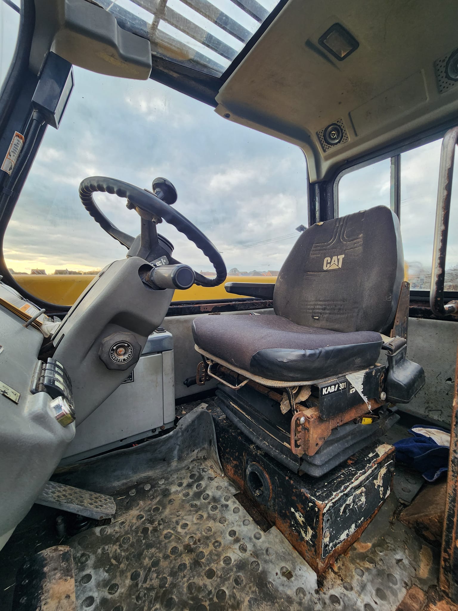 Cat agri spec telehandler - Ellwood farm machinery