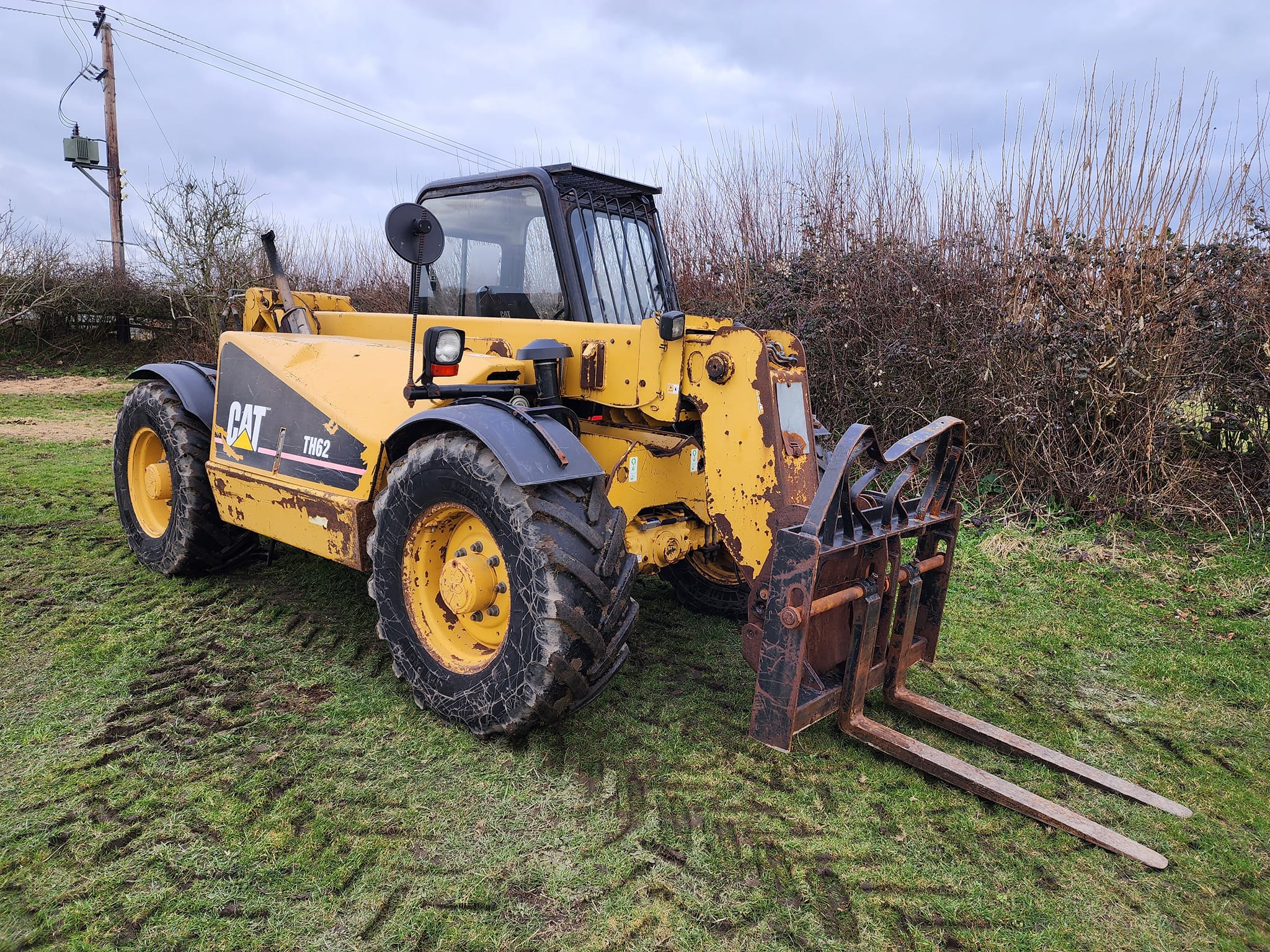Cat agri spec telehandler - Ellwood farm machinery
