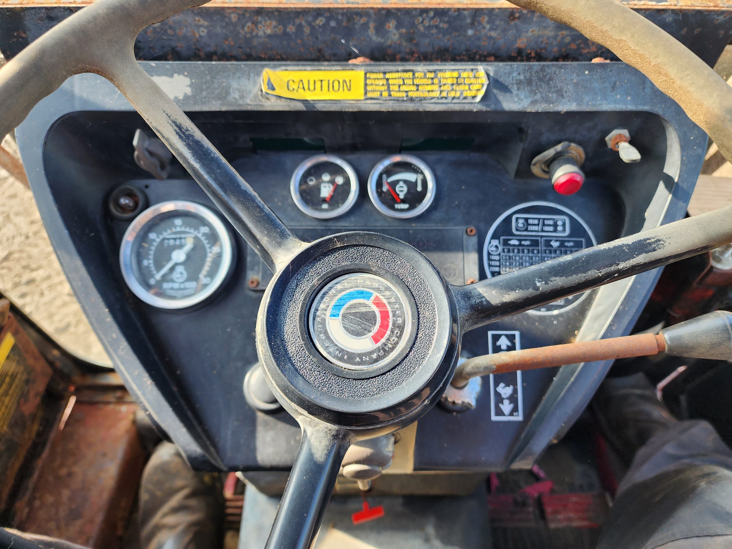 International 484 tractor No Vat - Ellwood farm machinery