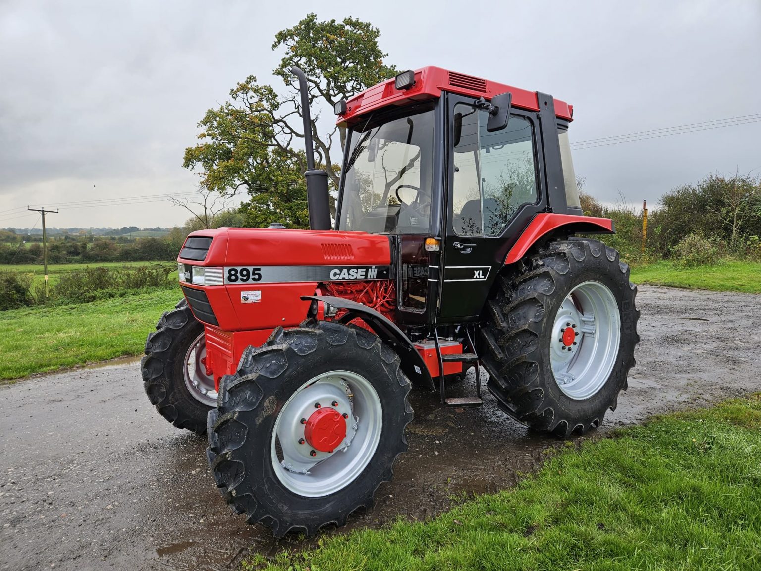 Case 895xl 4wd tractor No Vat - Ellwood farm machinery