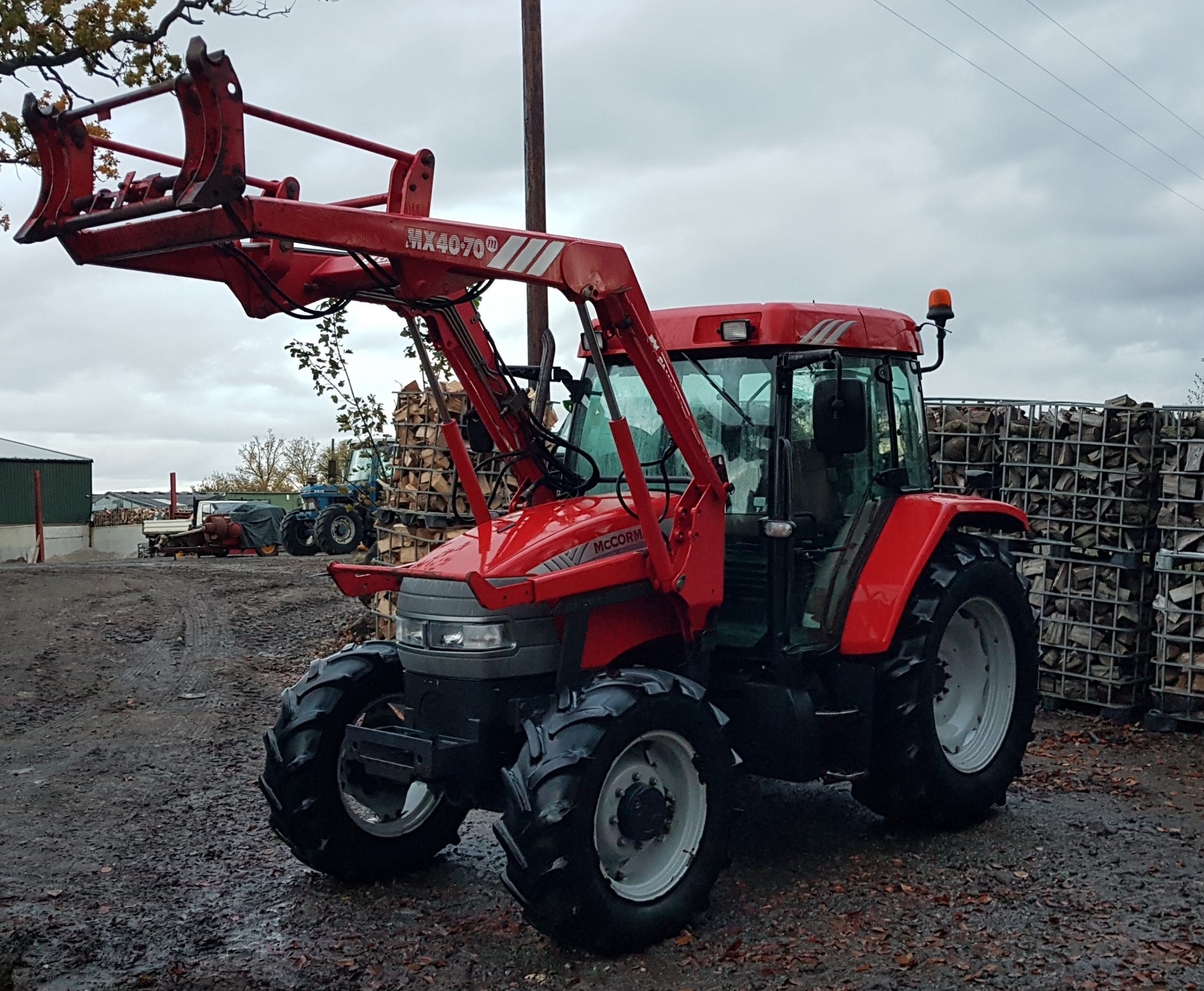 McCormick Mx110 40k t3 cab Aircon tractor with loader - Ellwood farm ...