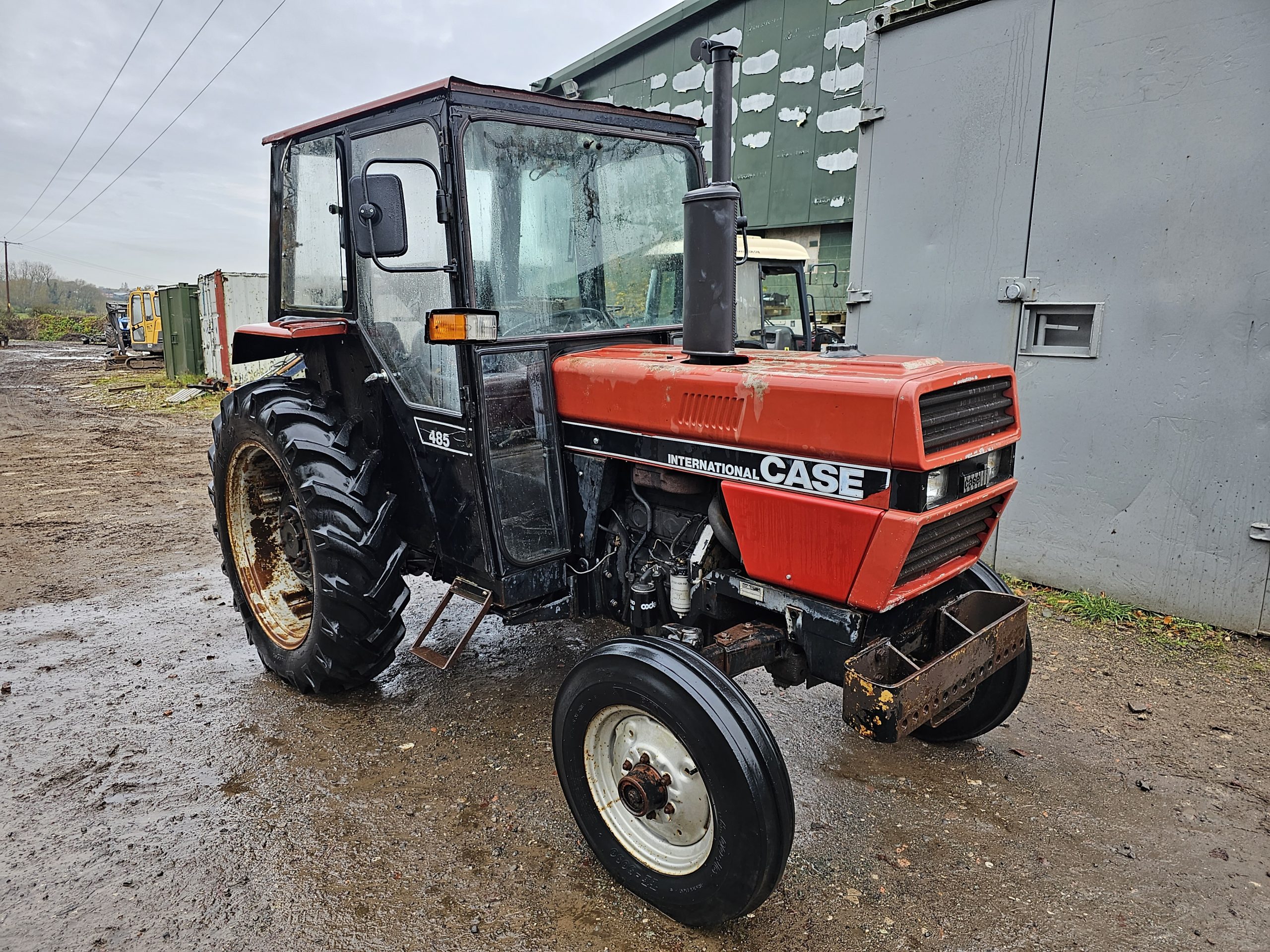 Case 485 tractor - Ellwood farm machinery