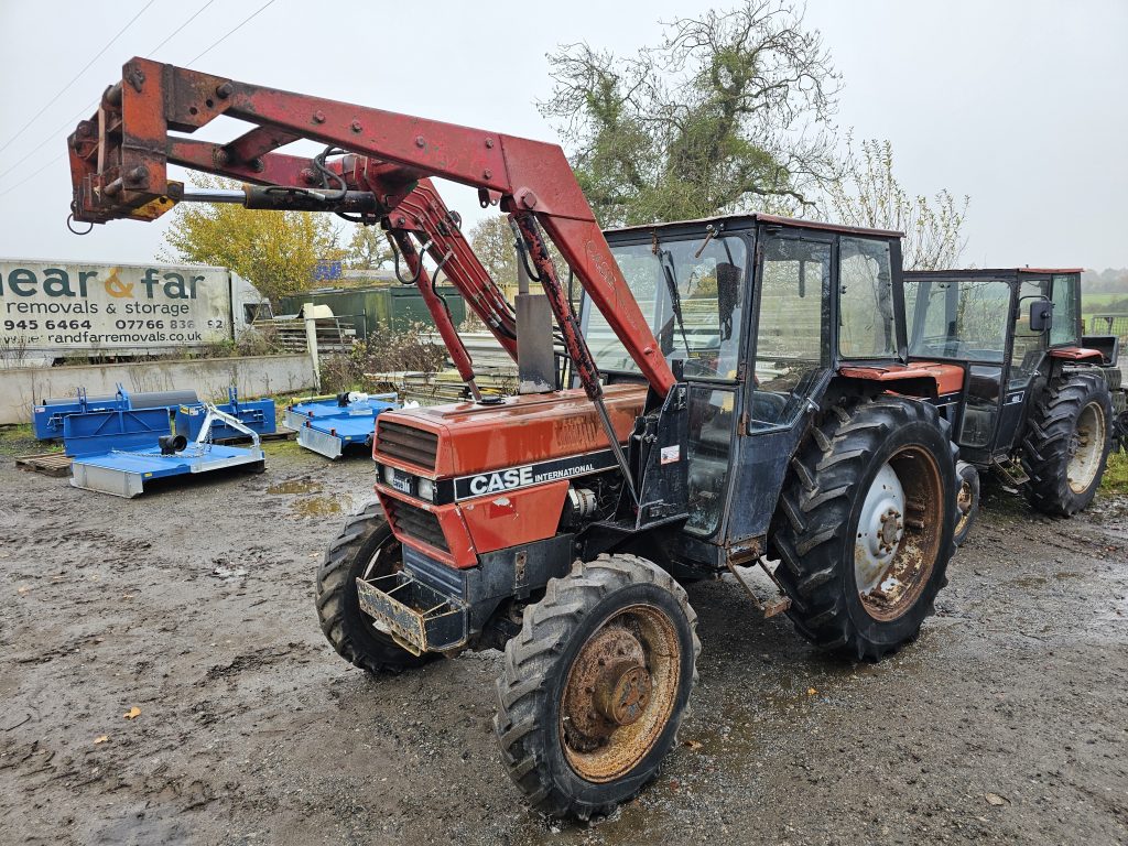 Case 485 4x4 tractor with loader - Ellwood farm machinery