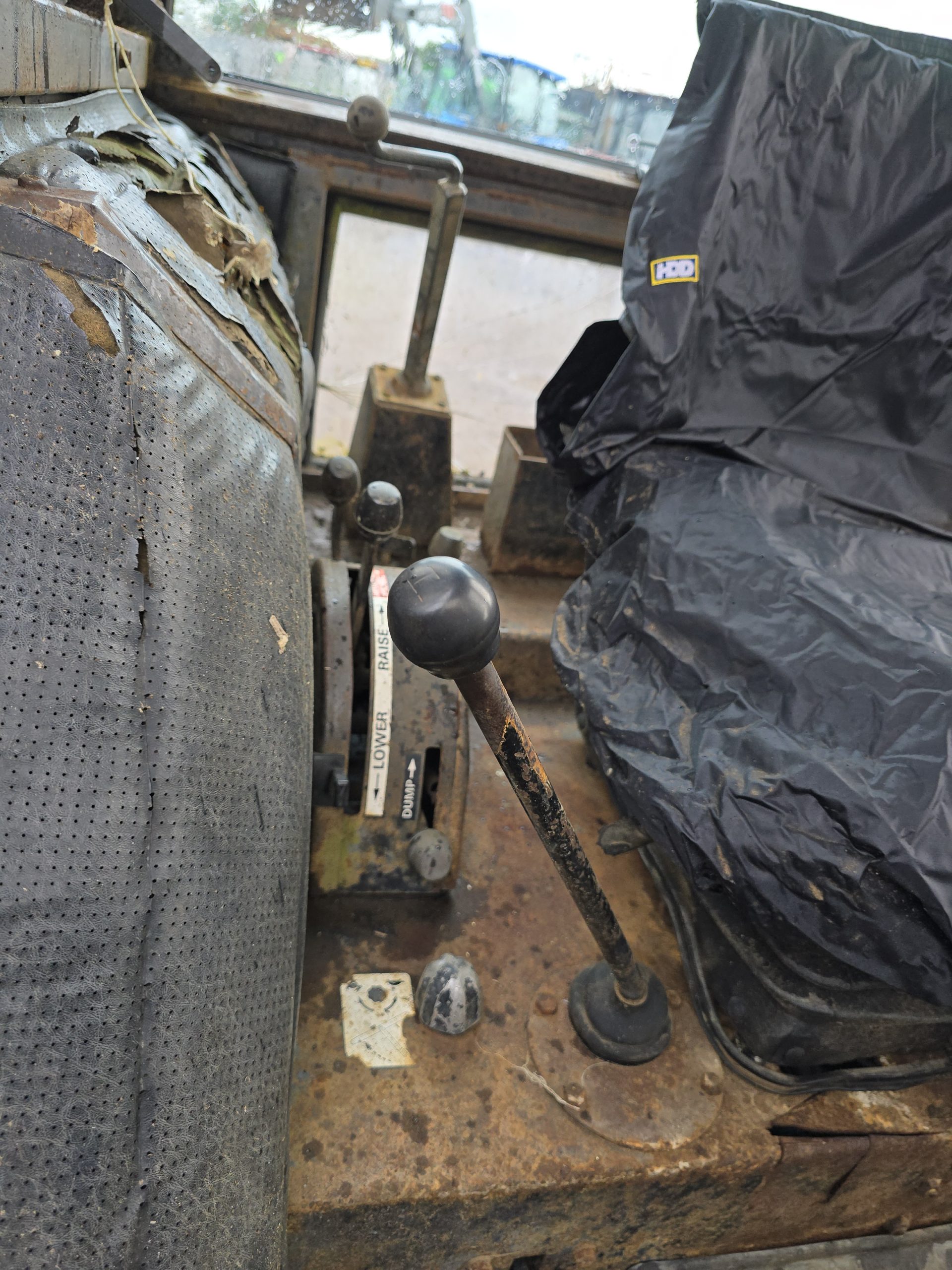 David brown 1390 4x4 loader tractor - Ellwood farm machinery