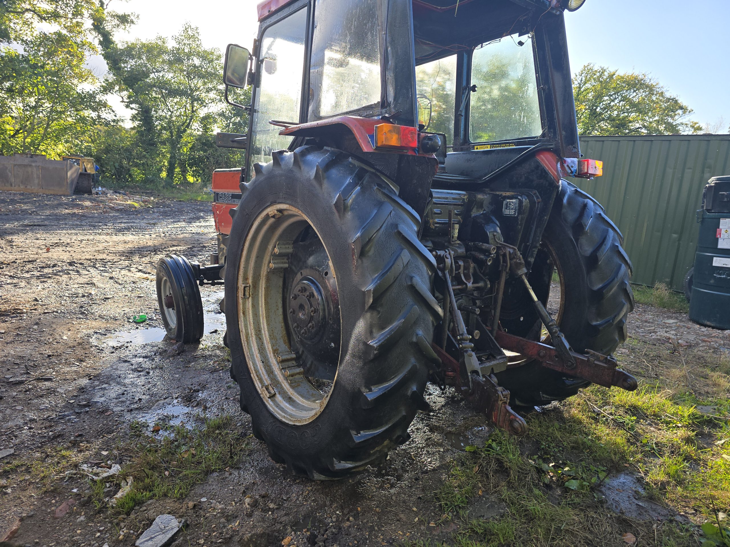 Case 885 Tractor No Vat Ellwood Farm Machinery