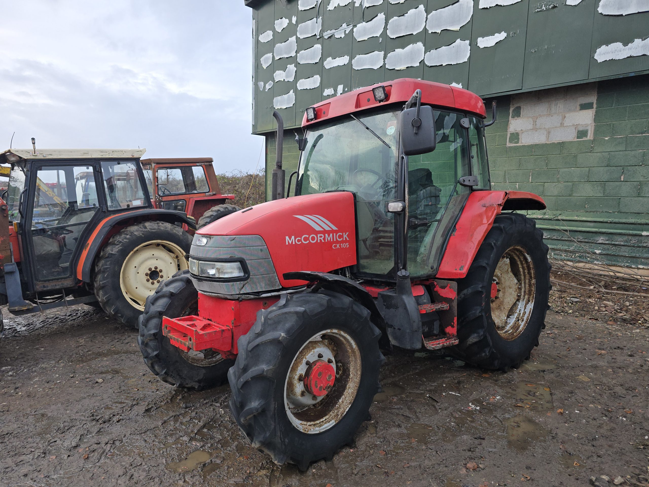Mccormick Cx105 4x4 tractor - Ellwood farm machinery