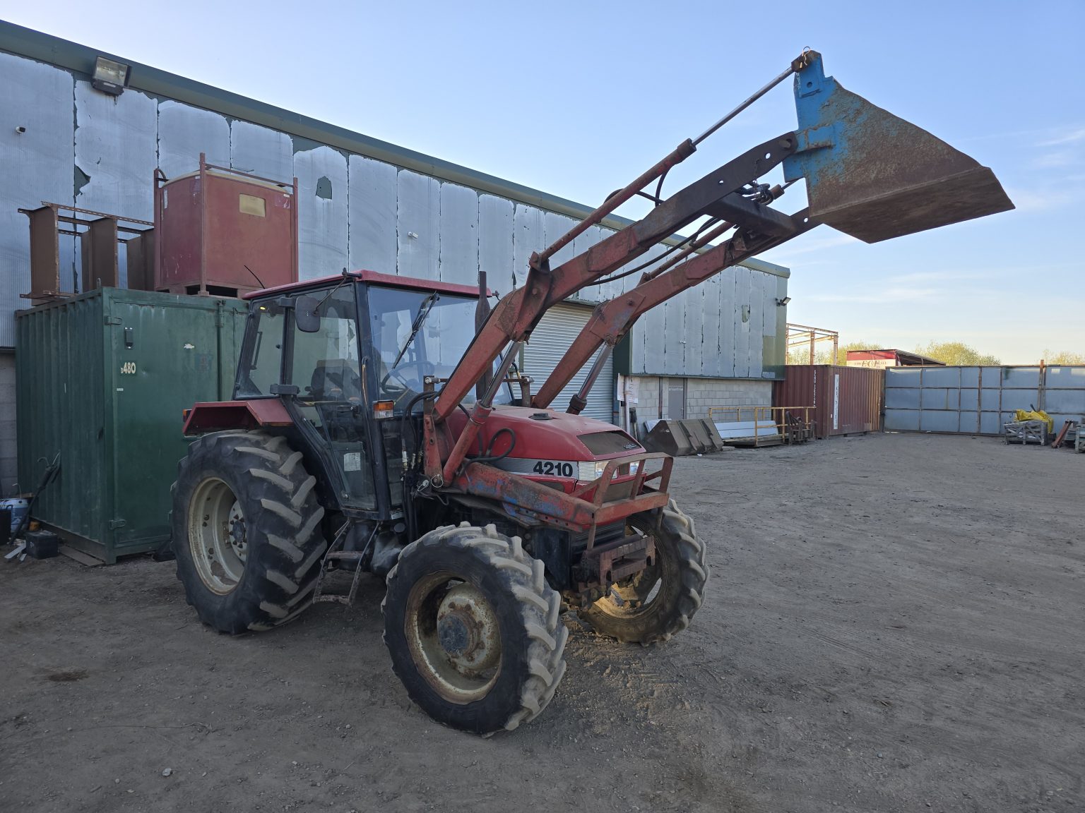 Case 4210 4x4 loader tractor - Ellwood farm machinery