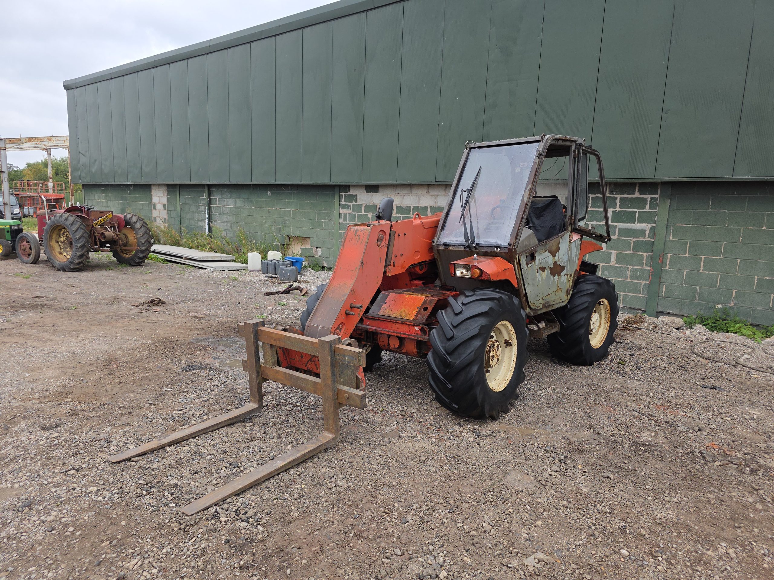 Manitou telehandler 4x4 4 wheel steer - Ellwood farm machinery