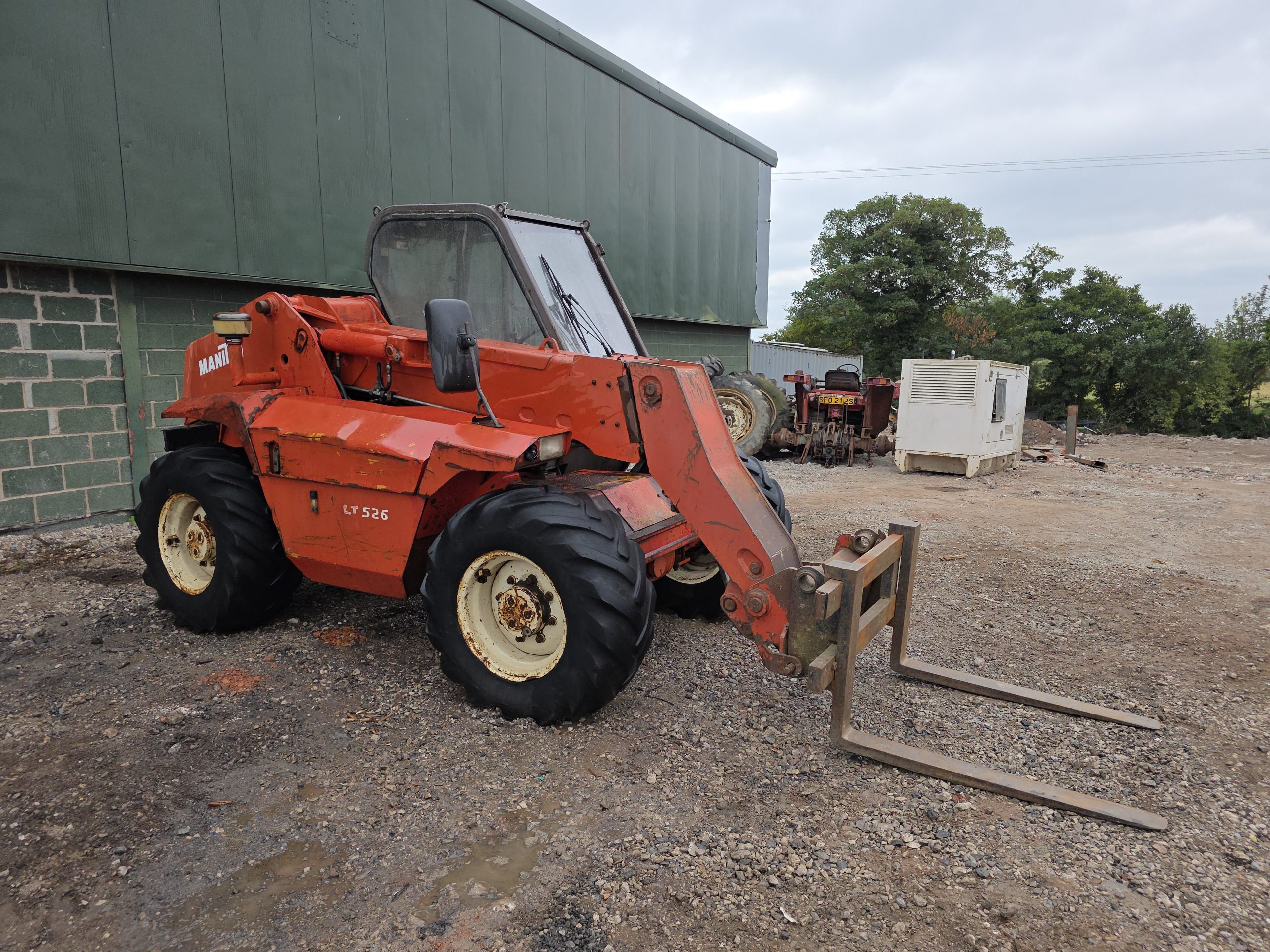 Manitou telehandler 4x4 4 wheel steer - Ellwood farm machinery