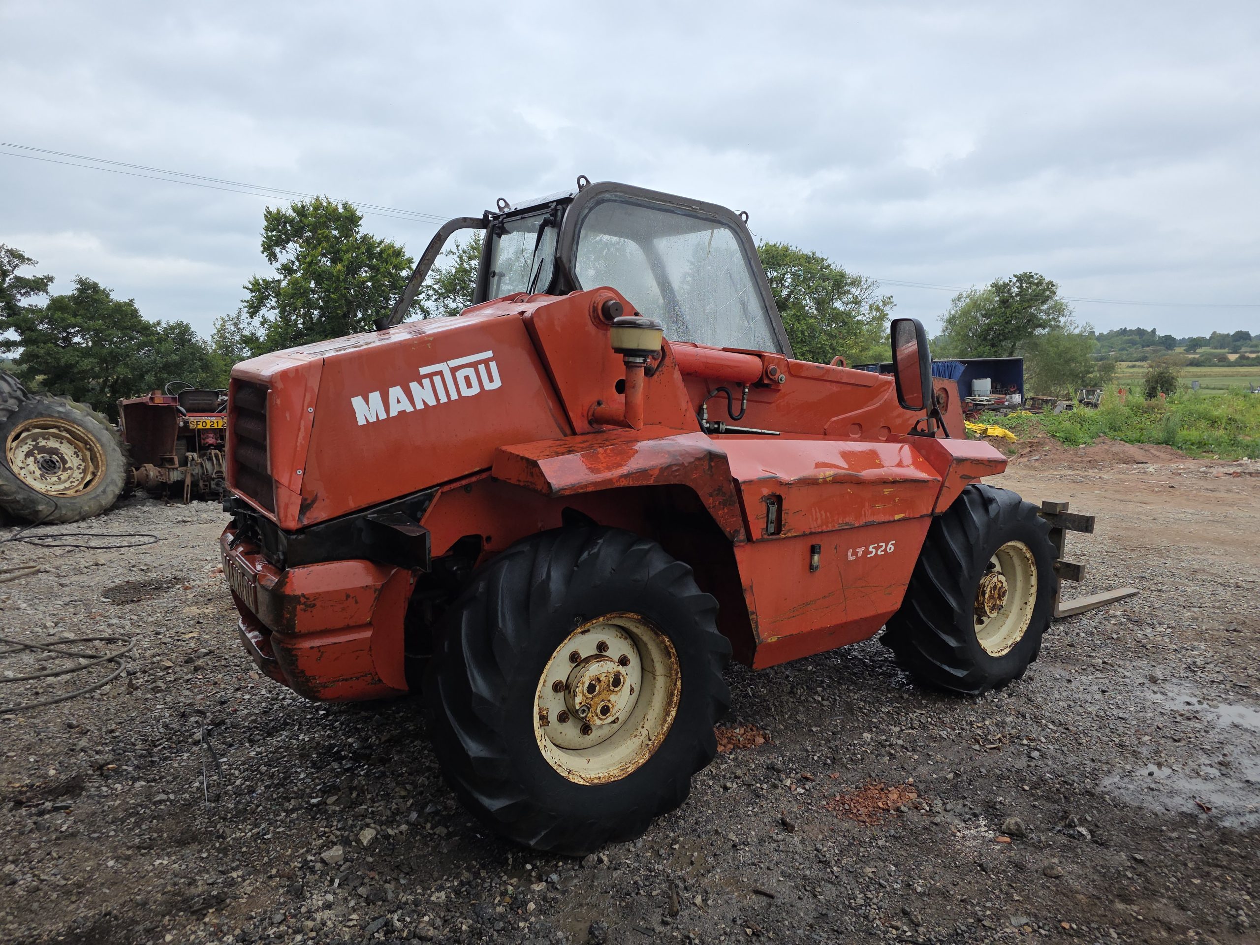 Manitou telehandler 4x4 4 wheel steer - Ellwood farm machinery